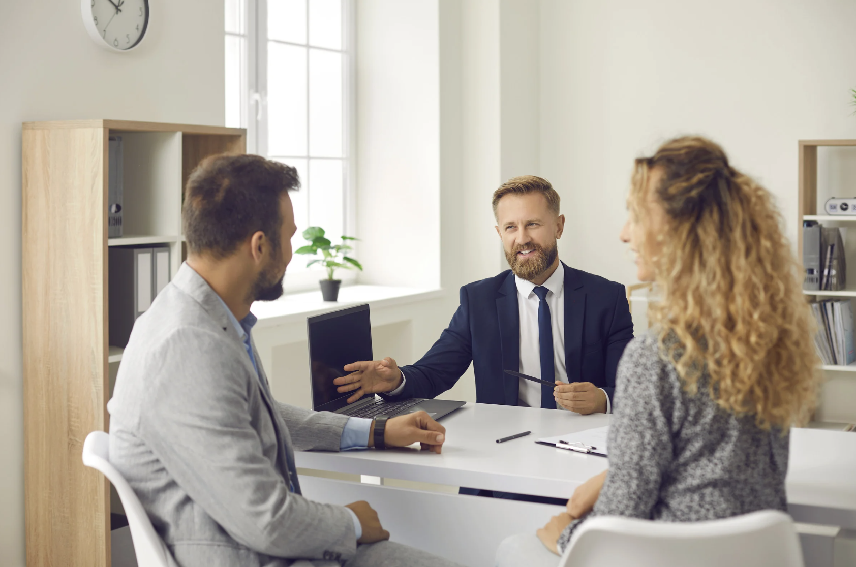 How New Home Sales Agents Can Use AI to Sell More Homes